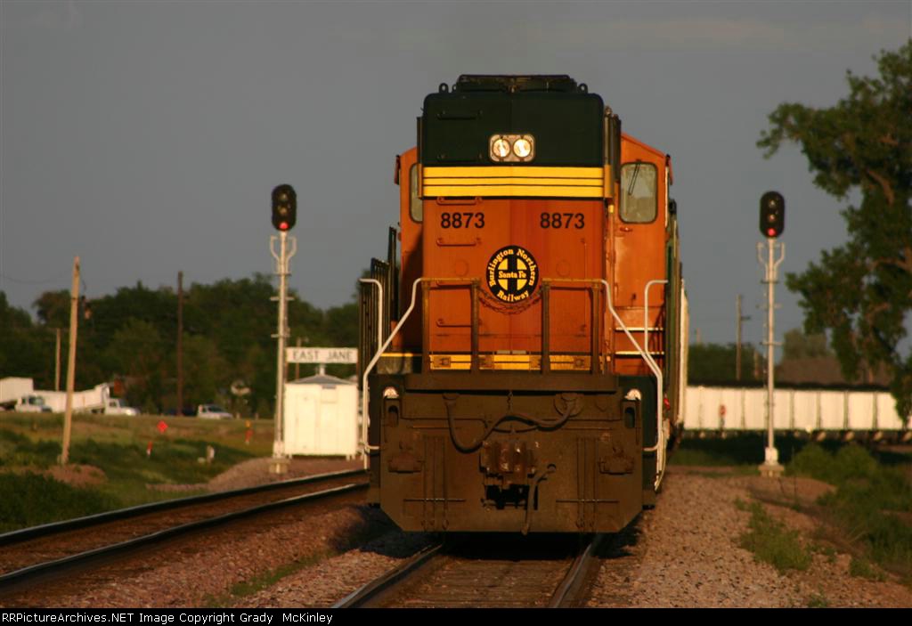 BNSF 8873